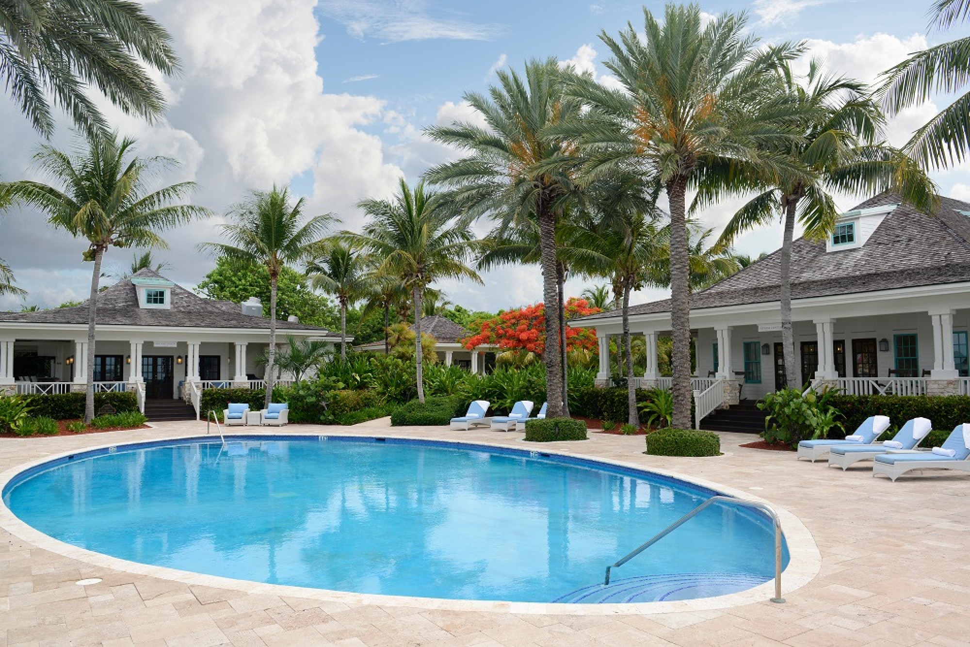 Internova Experiences - Royal Island