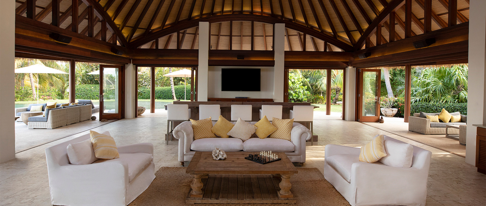 The Branson Beach Estate on Moskito Island Villa Rental | Villas of ...