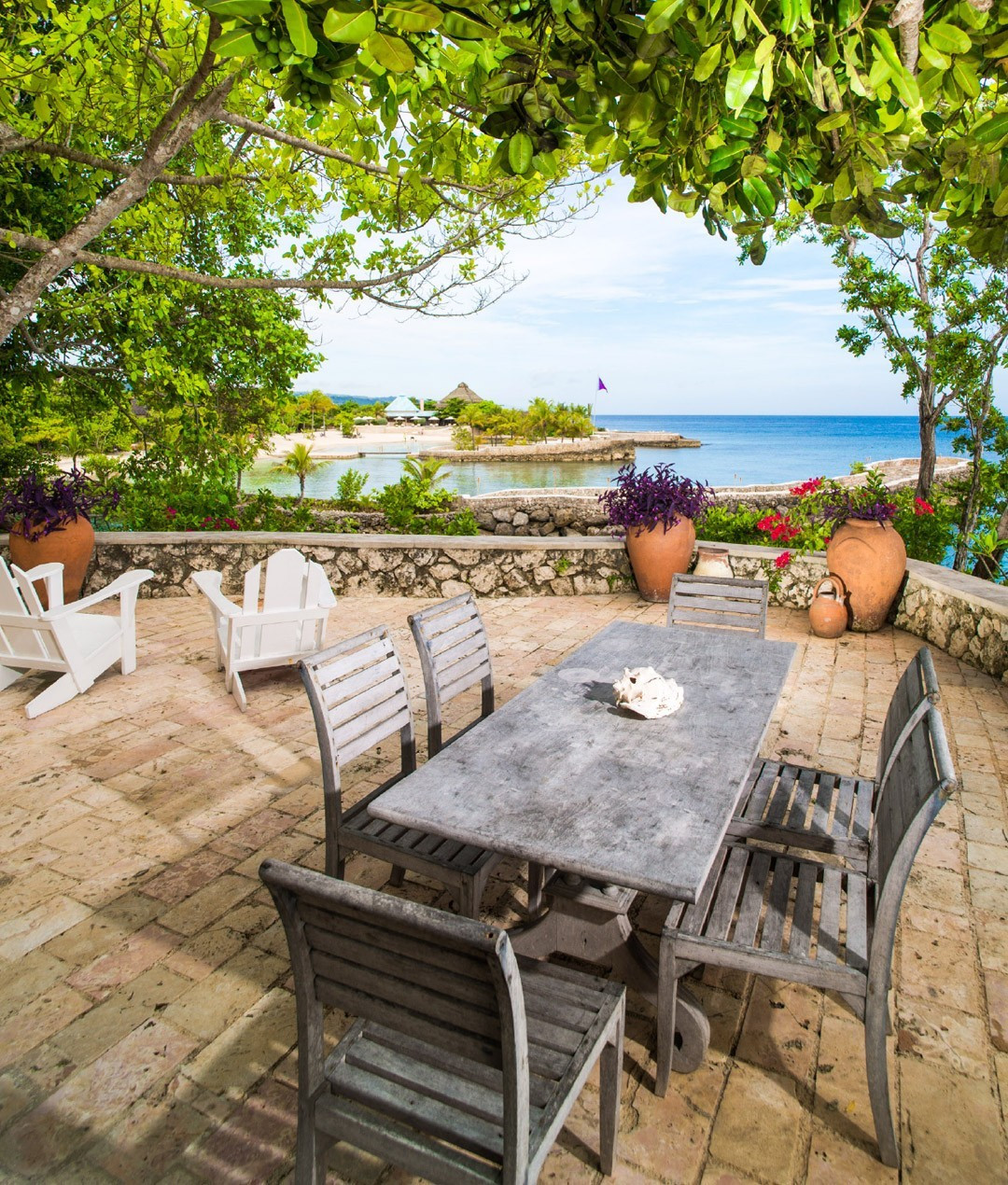 GoldenEye - StrangWays Three Bedroom Oceanfront Villa Villa Rental ...