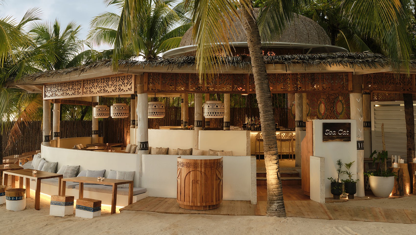 Kimpton Grand Roatán Resort & Spa - Beachfront Villa Suites Villa ...