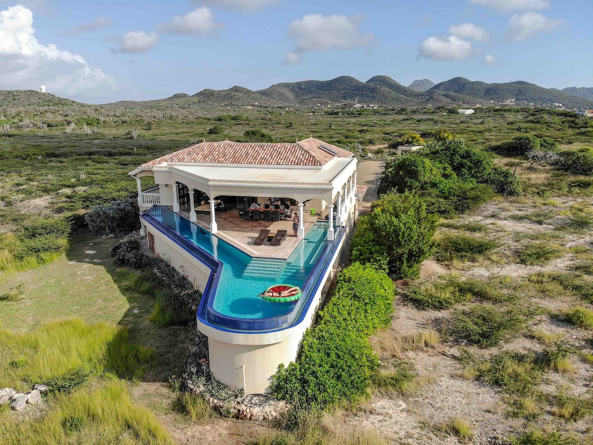 Luxury Villa Rentals by Villas of Distinction